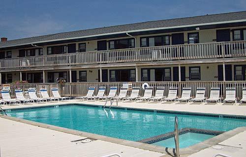 Sun Pacific | FALMOUTH, MASSACHUSETTS - Mariner's Point Beach Club